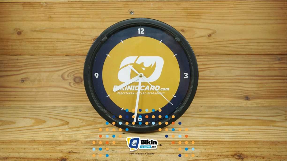 Kenapa Jarum Jam Berputar ke Kanan? Ternyata Ini Alasannya!